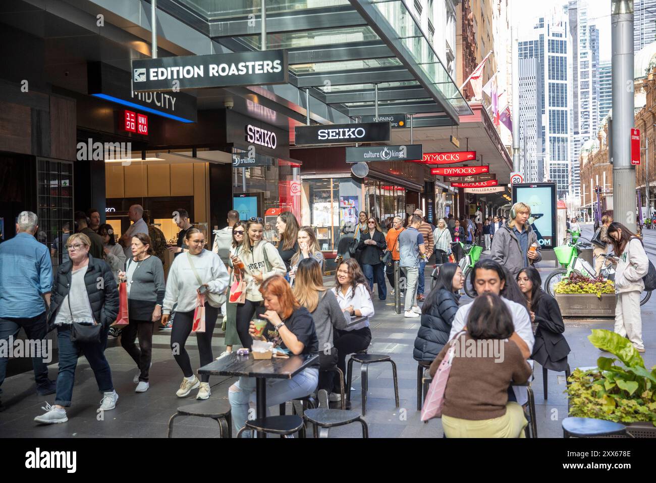 Sydney city centre shops and stores, people shopping and enjoying ...