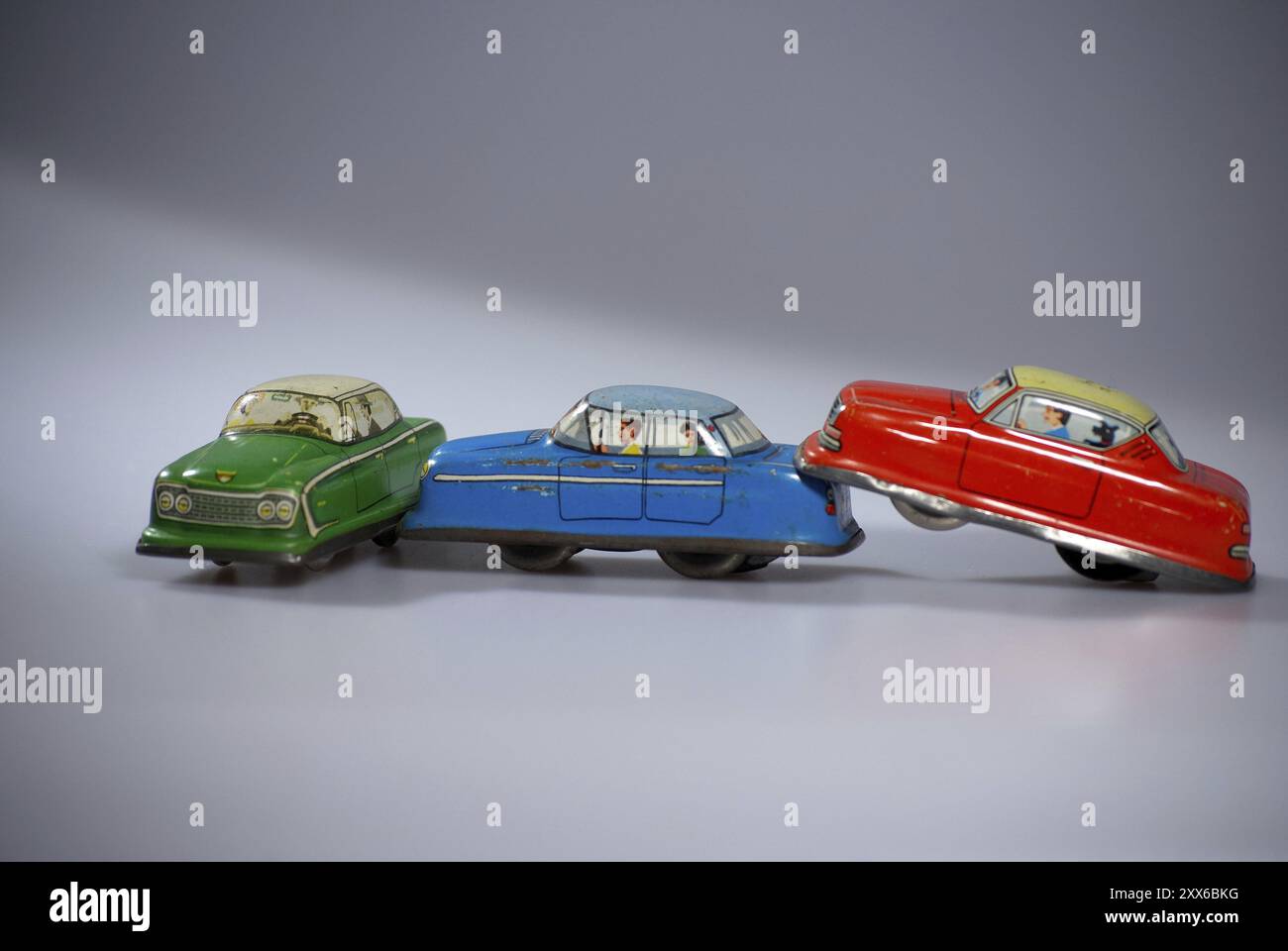 Sheet street road hi-res stock photography and images - Alamy