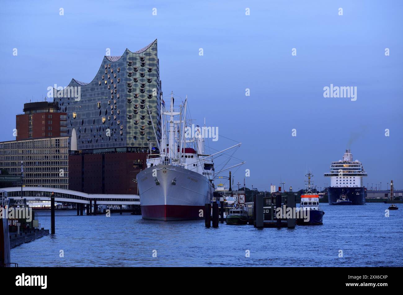 Hamburg, HafenCity, Elbe Philharmonic Hall concert hall, Mein Schiff 6 ...