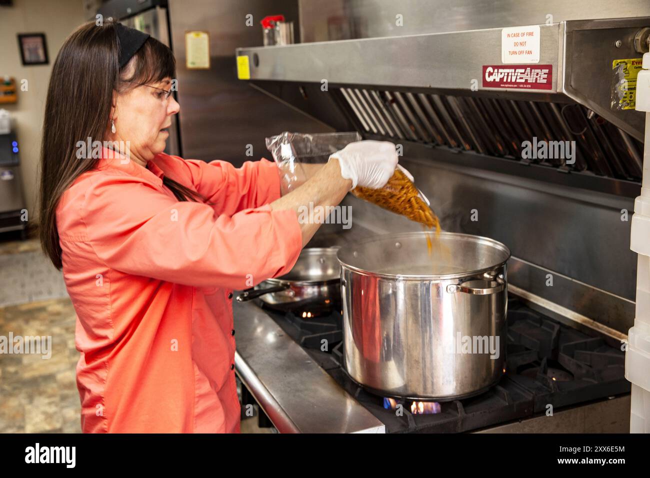 ARC-0003....WASHINGTON - Penelope Protheroe in the commercial Kitchen ...