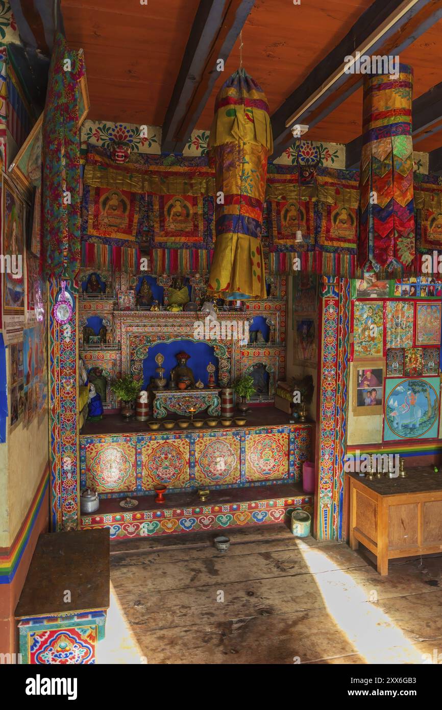 Colorful altar in a private house in Phobjikha Stock Photo - Alamy