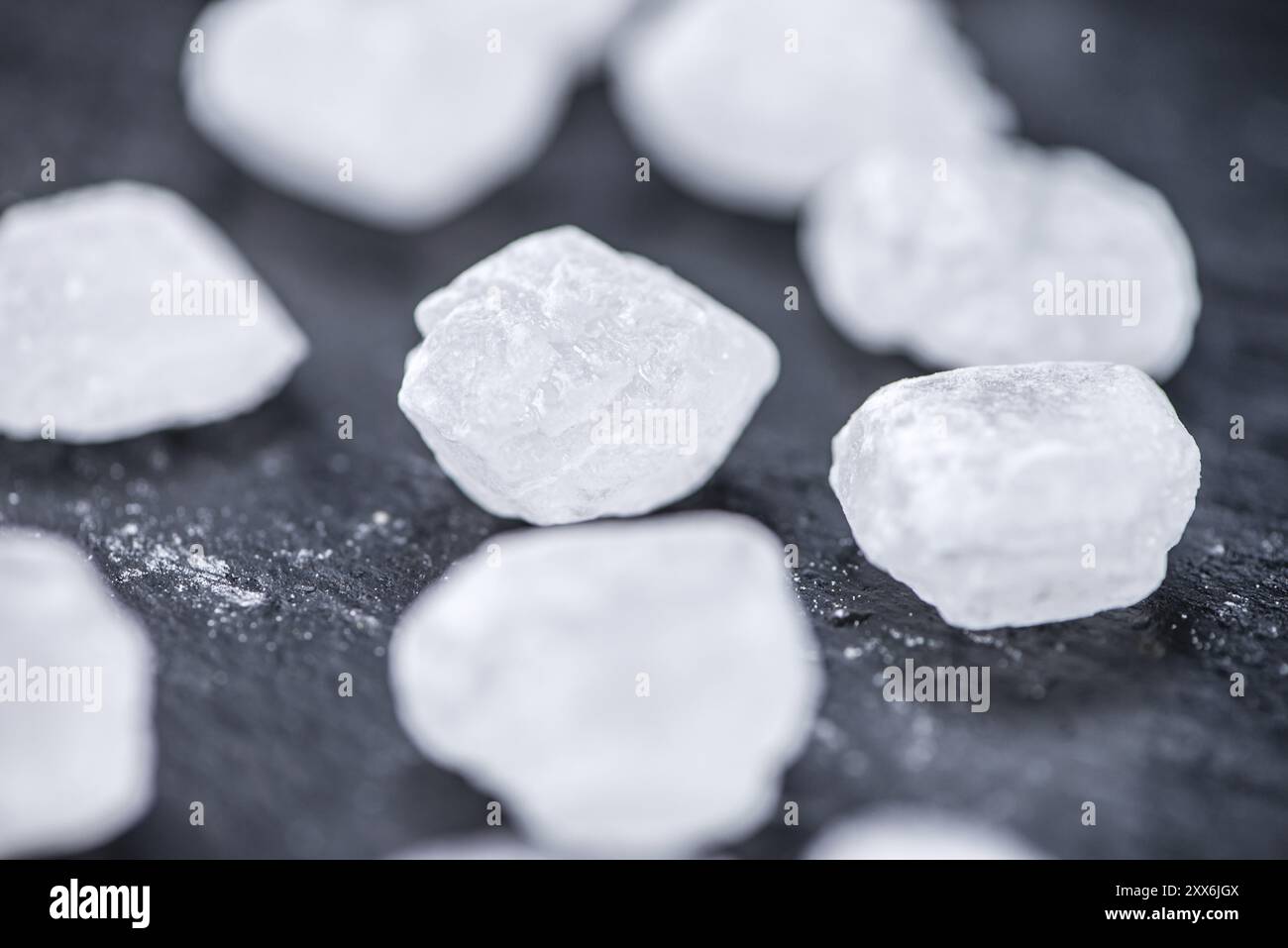 White rock sugar hi-res stock photography and images - Alamy