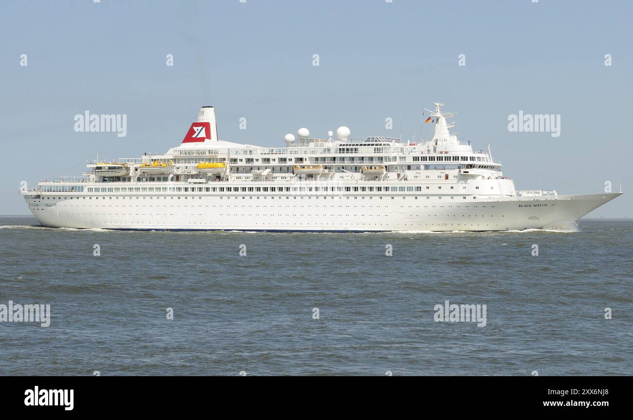 Cruise ship Black Watch in port on 01.06.2009 off Cuxhaven IMO number ...