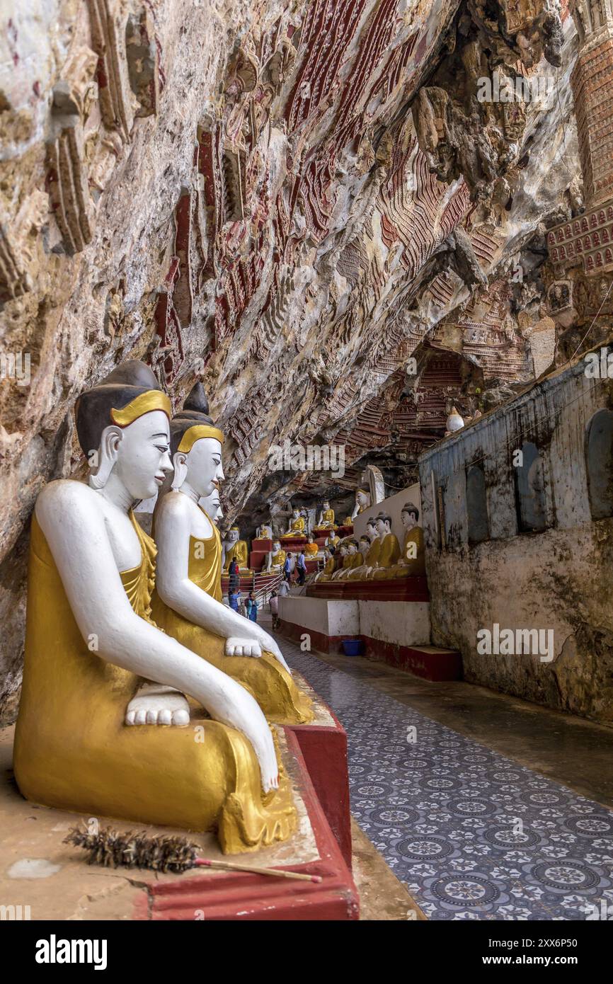 Buddha Statues at the famous Kaw Goon cave Stock Photo - Alamy