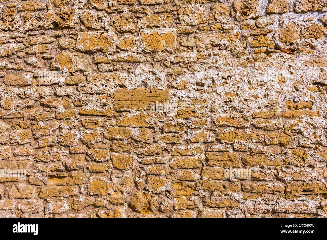 Old spanish brick wall hi-res stock photography and images - Alamy