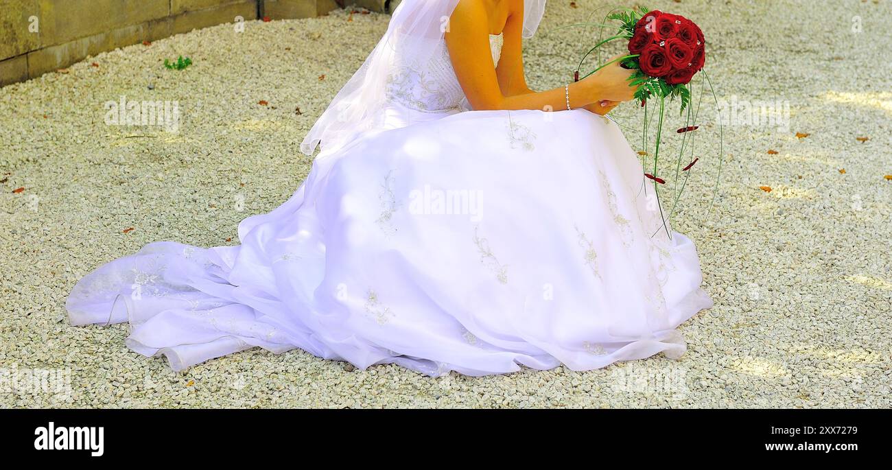 Wedding Couple, Happy Romantic Bride and Groom,Wedding Couple, Happy ...