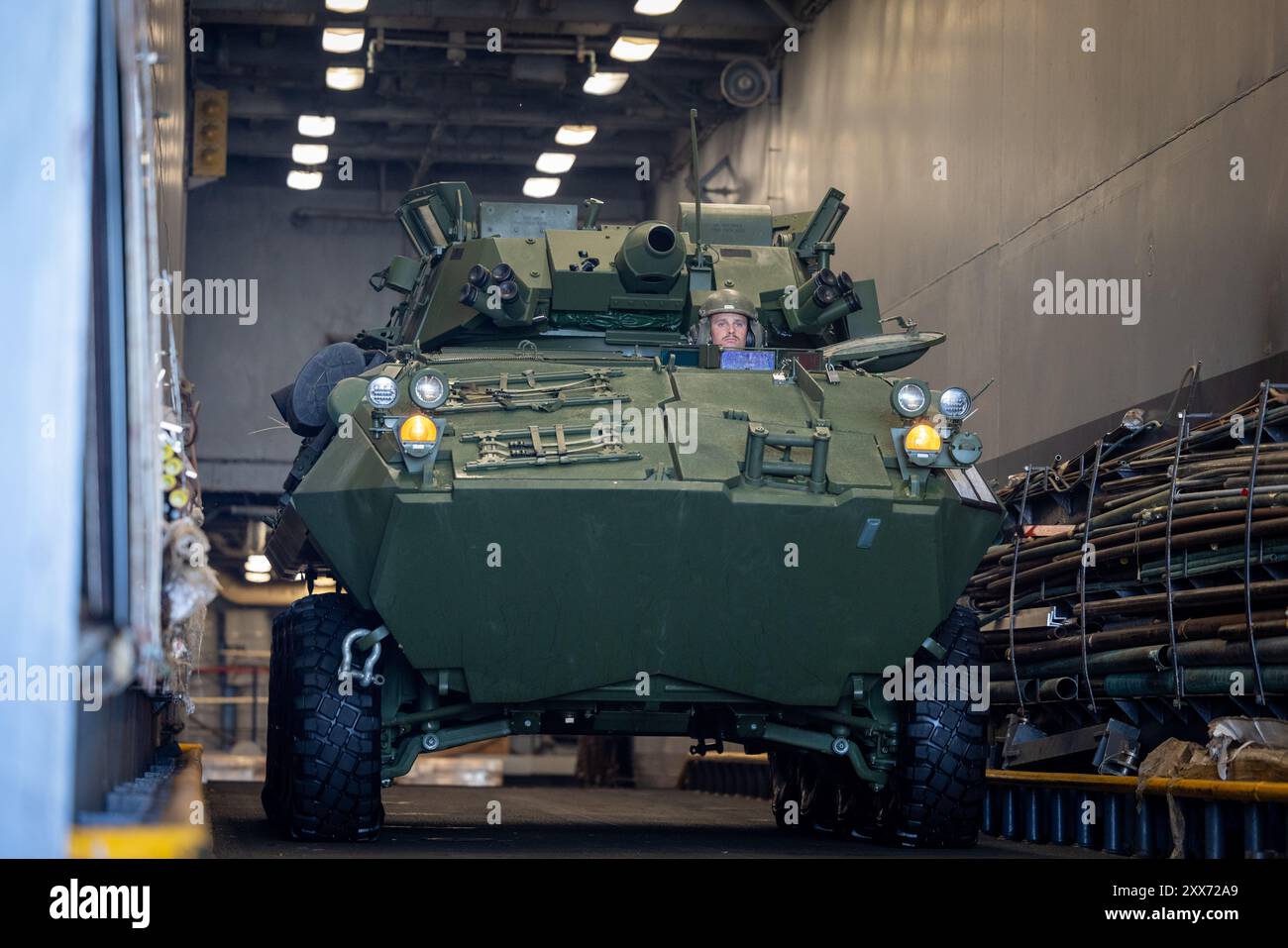 U.S. Marines with Echo Company, 4th Light Armored Reconnaissance ...