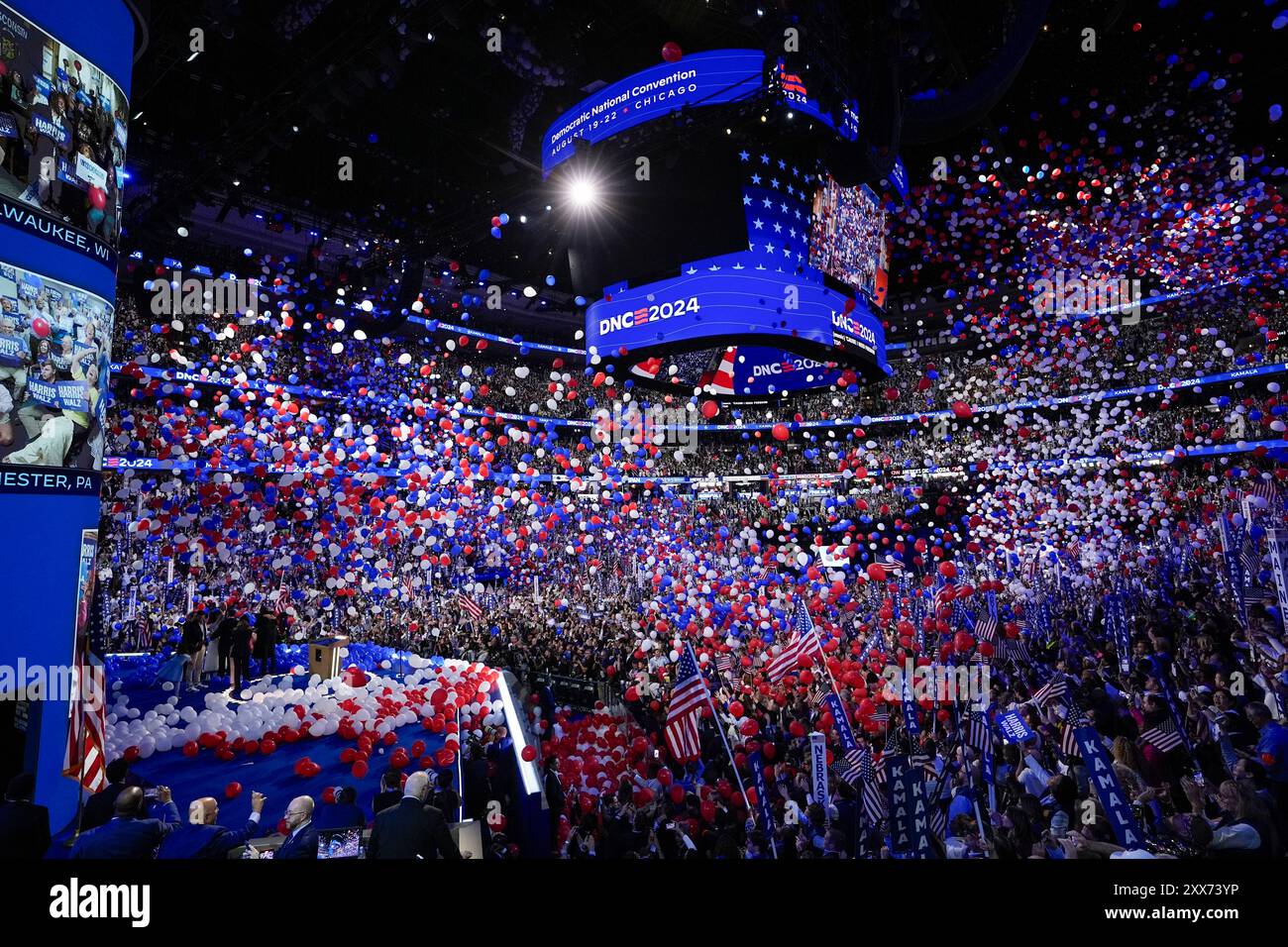 The balloon drop during the Democratic National Convention Thursday ...