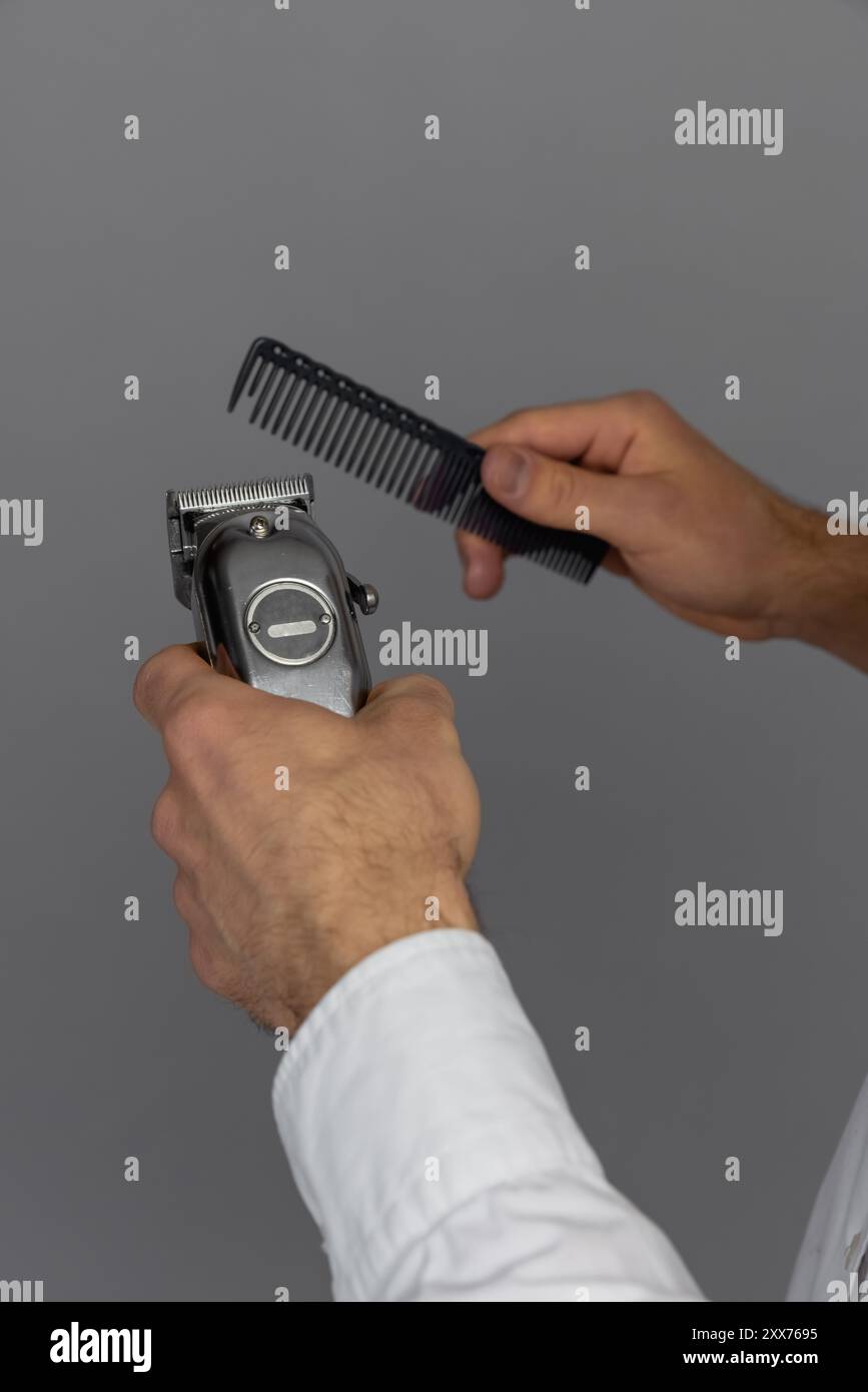 Finger comb hi-res stock photography and images - Alamy