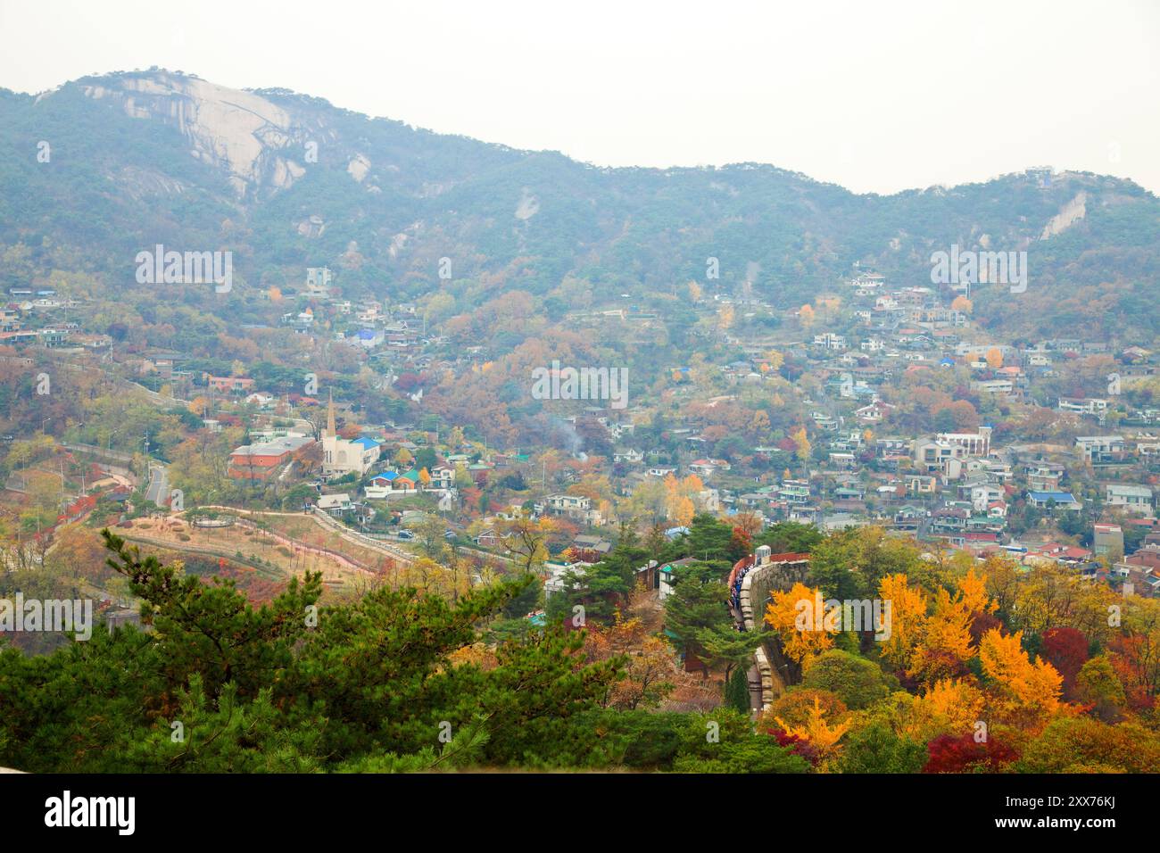 Bugaksan Fortress wall at Bugaksan Mountain, Seoul city, South Korea ...