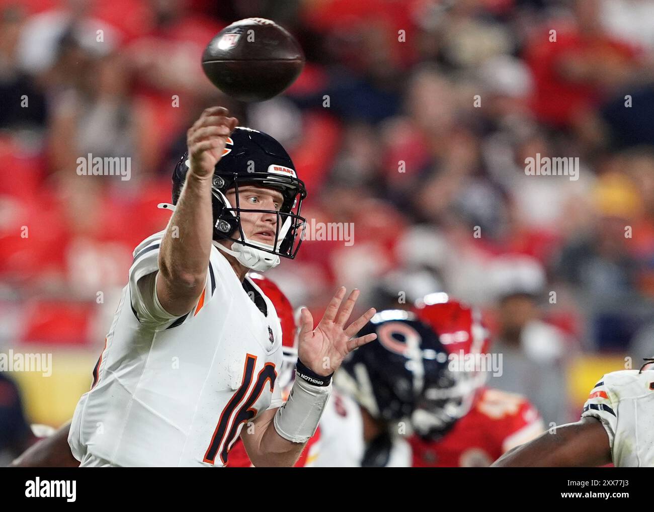 Chicago Bears quarterback Austin Reed (16) riffles a screen pass In the ...