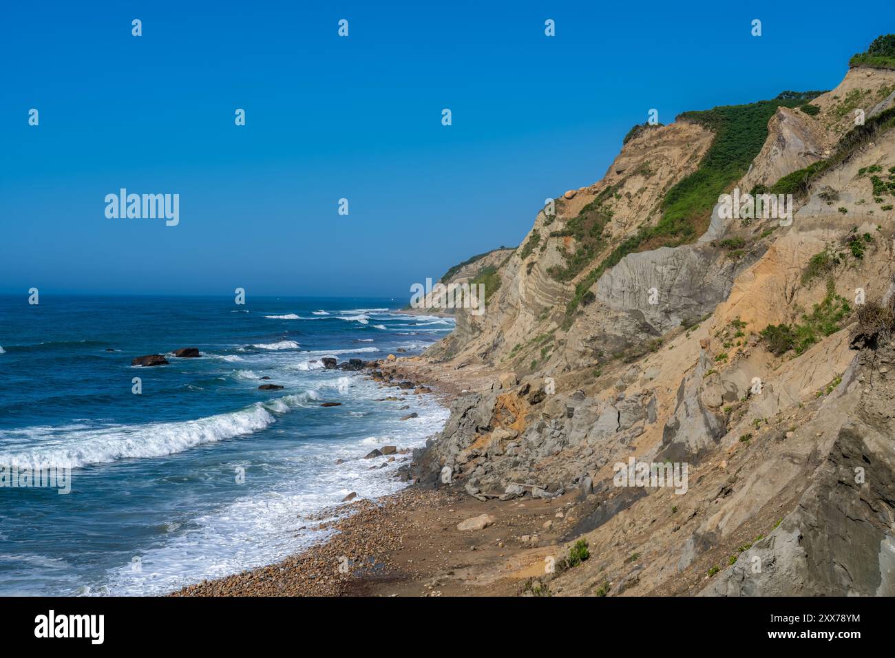 Photo of the beach at Mohegan Bluffs, Block Island, Rhode Island, USA ...