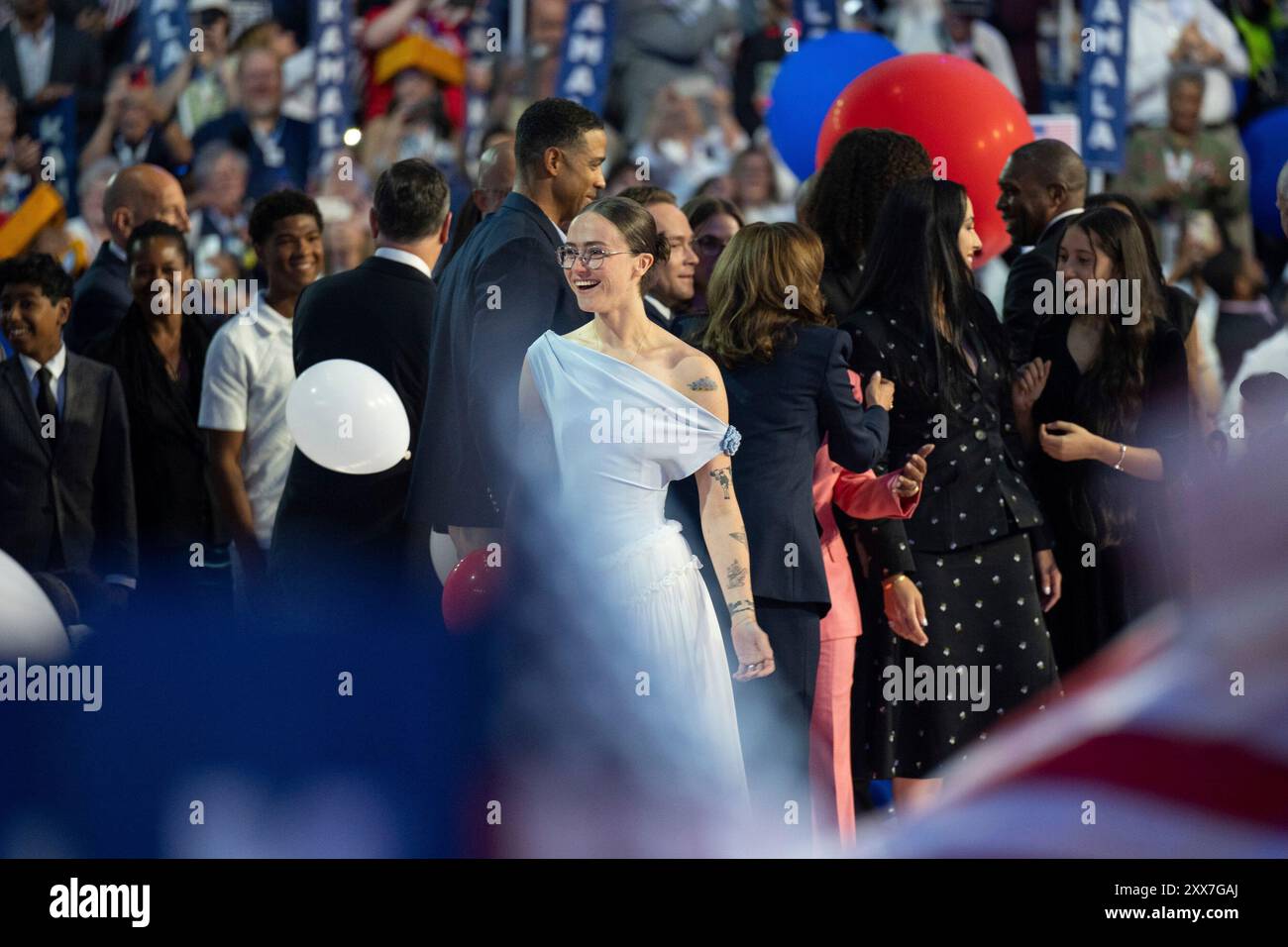 Chicago, Vereinigte Staaten. 22nd Aug, 2024. Ella Emhoff on stage after ...