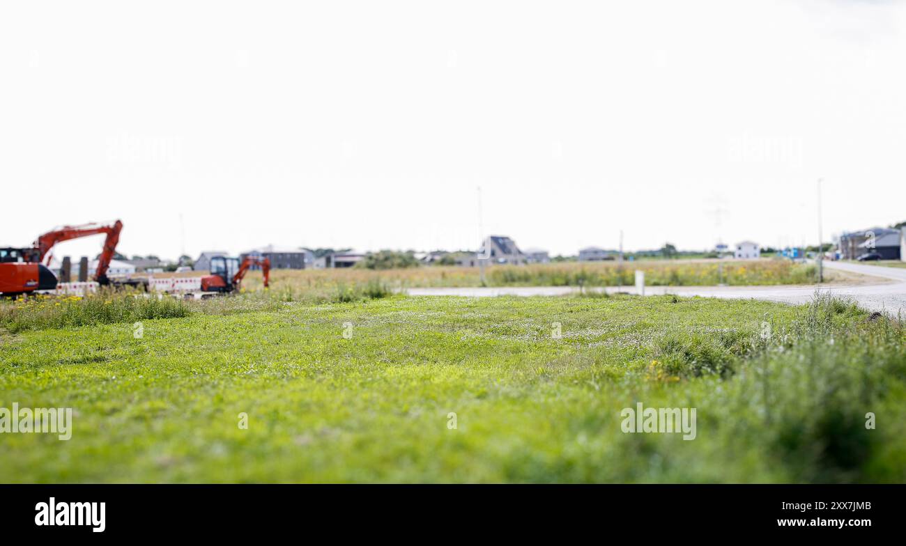 Construction site beginning to build a family house Stock Photo - Alamy