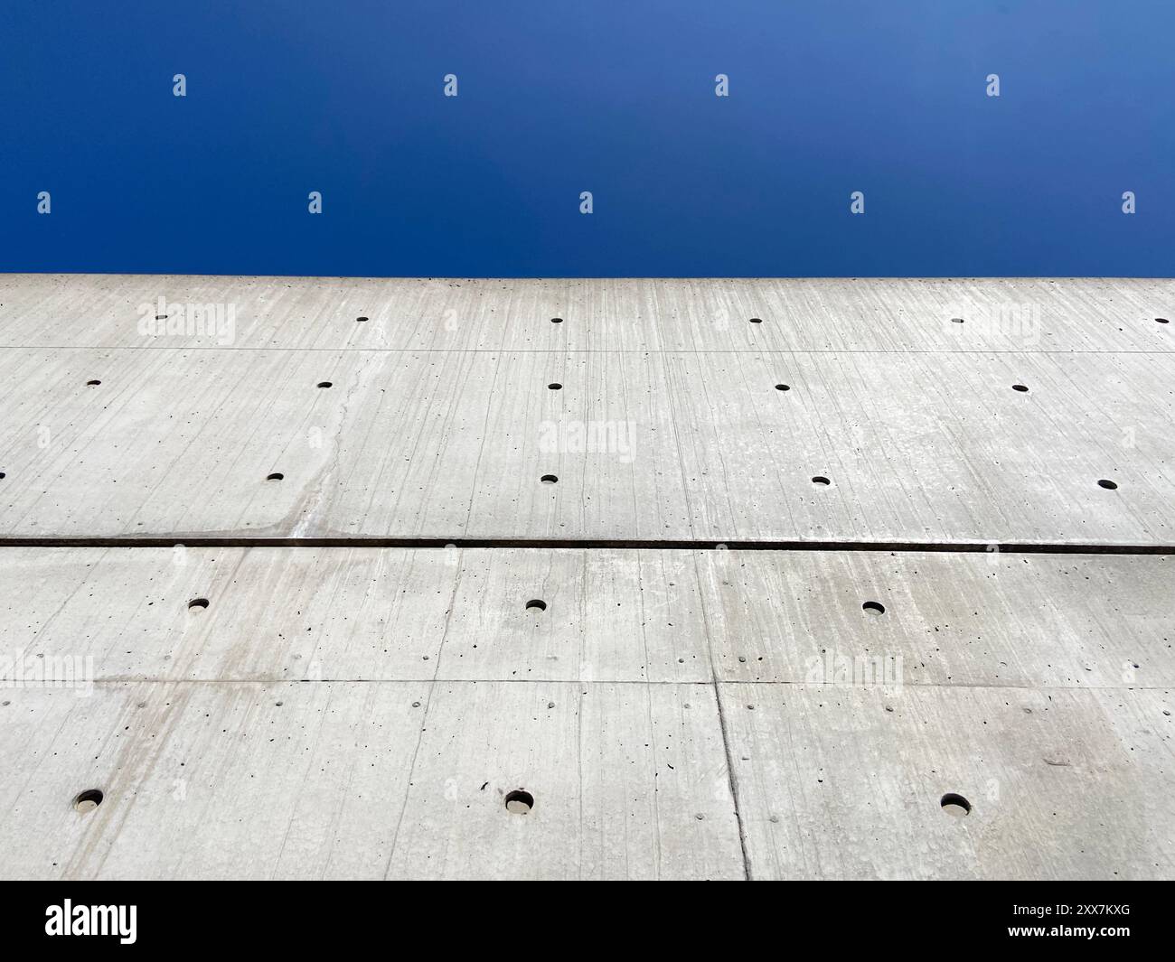 Tadao Ando's famous concrete wall against clear blue sky Stock Photo ...