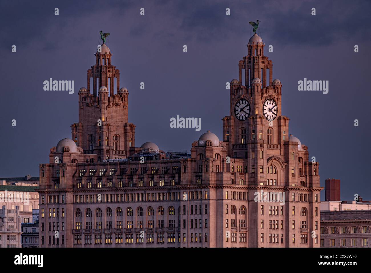 Royal liver building sunset hi-res stock photography and images - Alamy