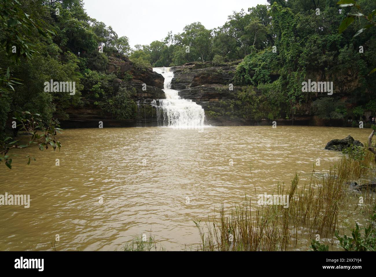 30 meter waterfall hi-res stock photography and images - Alamy