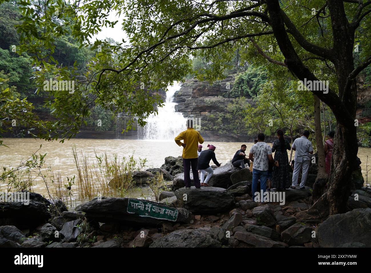 30 meter waterfall hi-res stock photography and images - Alamy