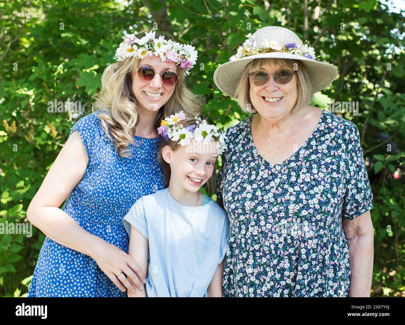 generations of women smiling celebrating midsummer with family Stock ...