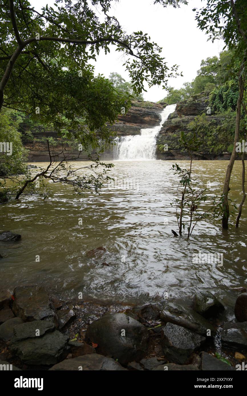 30 meter waterfall hi-res stock photography and images - Alamy