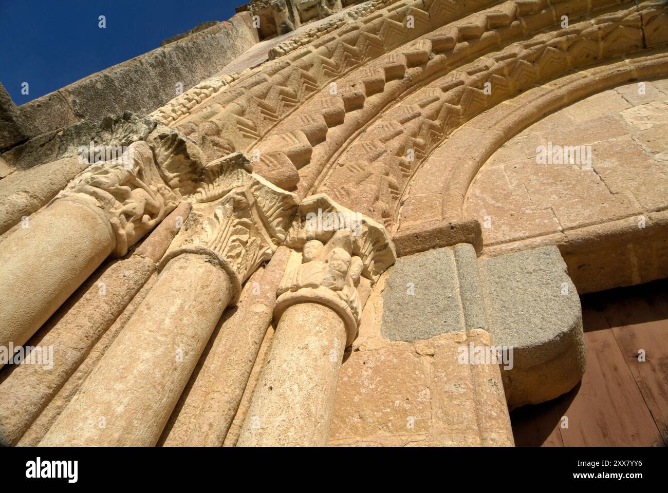 The knights templar double cross hi-res stock photography and images ...