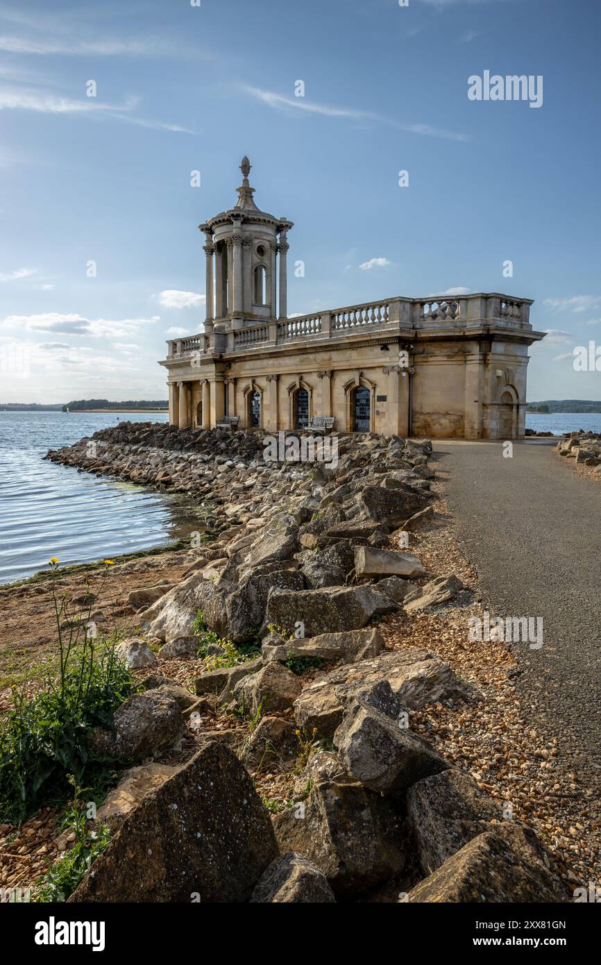 Normanton church standing out in Rutland Water (England Stock Photo - Alamy