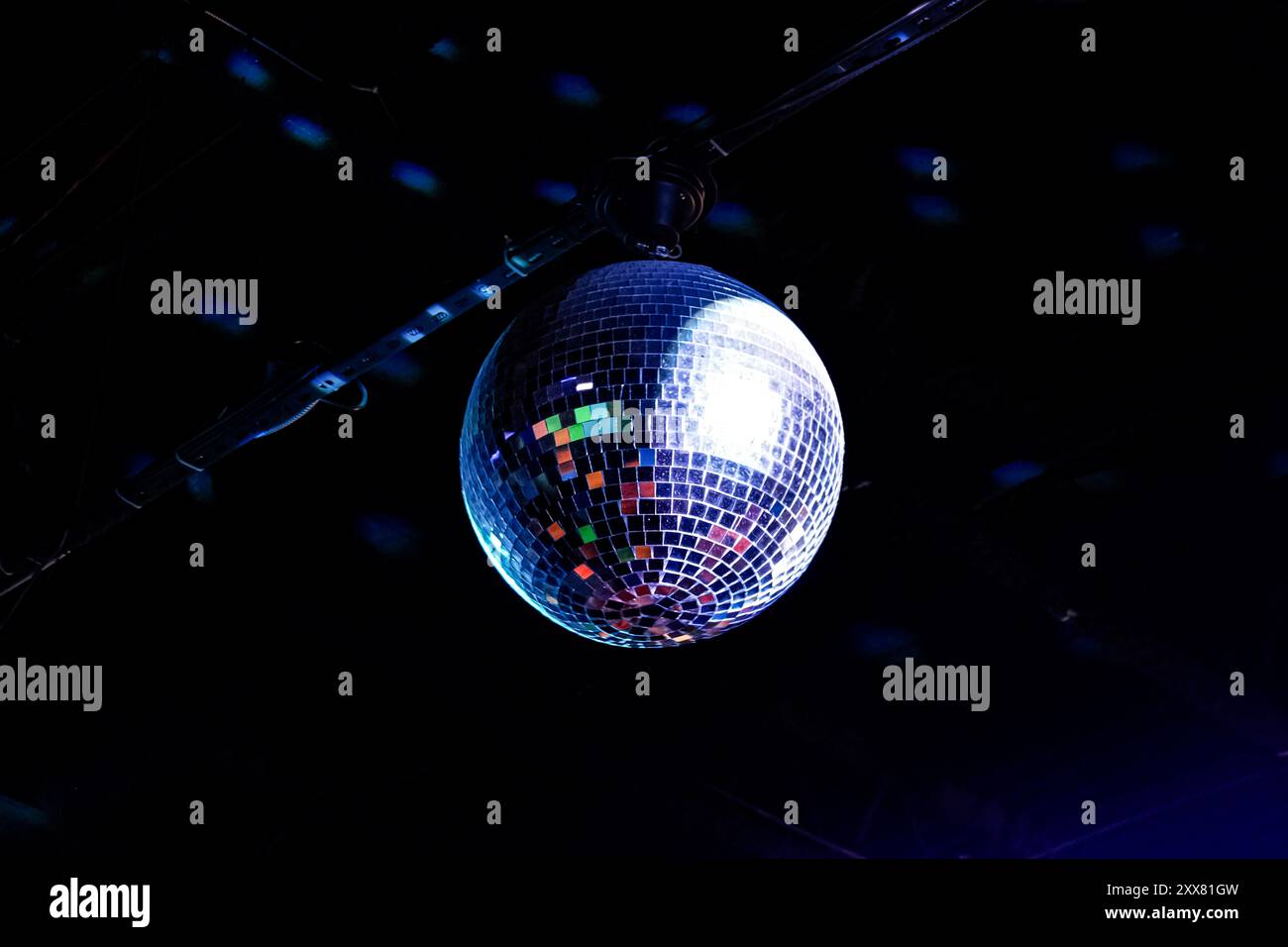 Disco tiles hi-res stock photography and images - Alamy