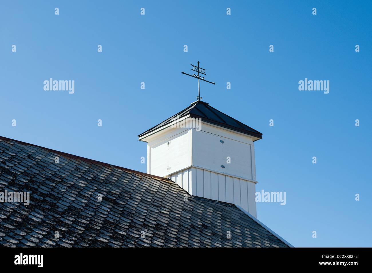 views of the fishing village of Giesvaer and its surroundings, Mageroya ...
