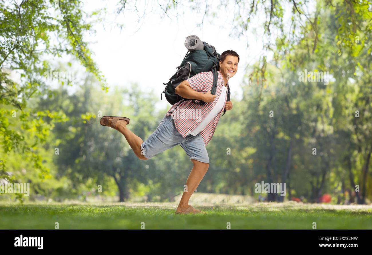 Man running city backpack hi-res stock photography and images - Alamy