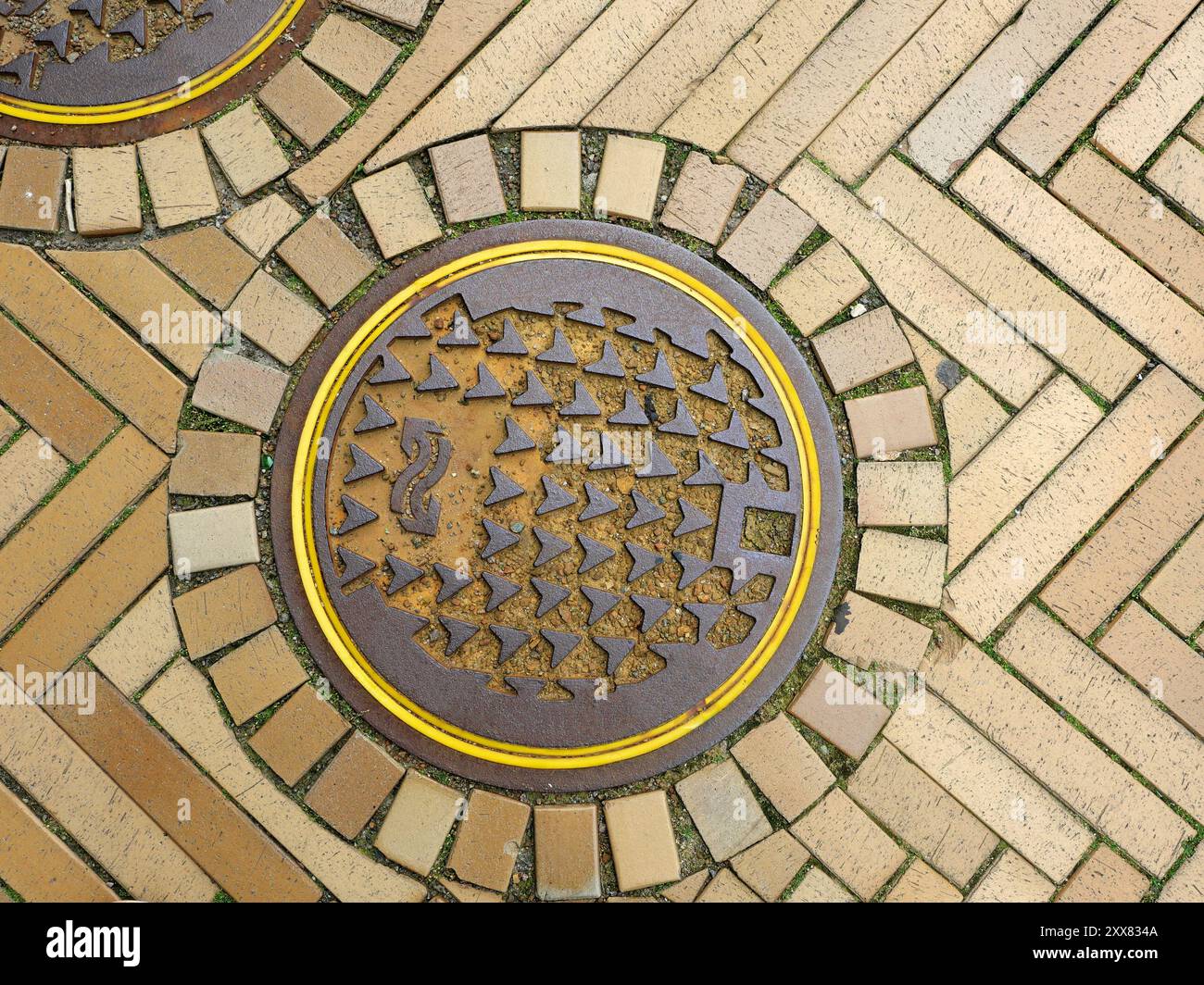 Rainwater manhole hi-res stock photography and images - Alamy