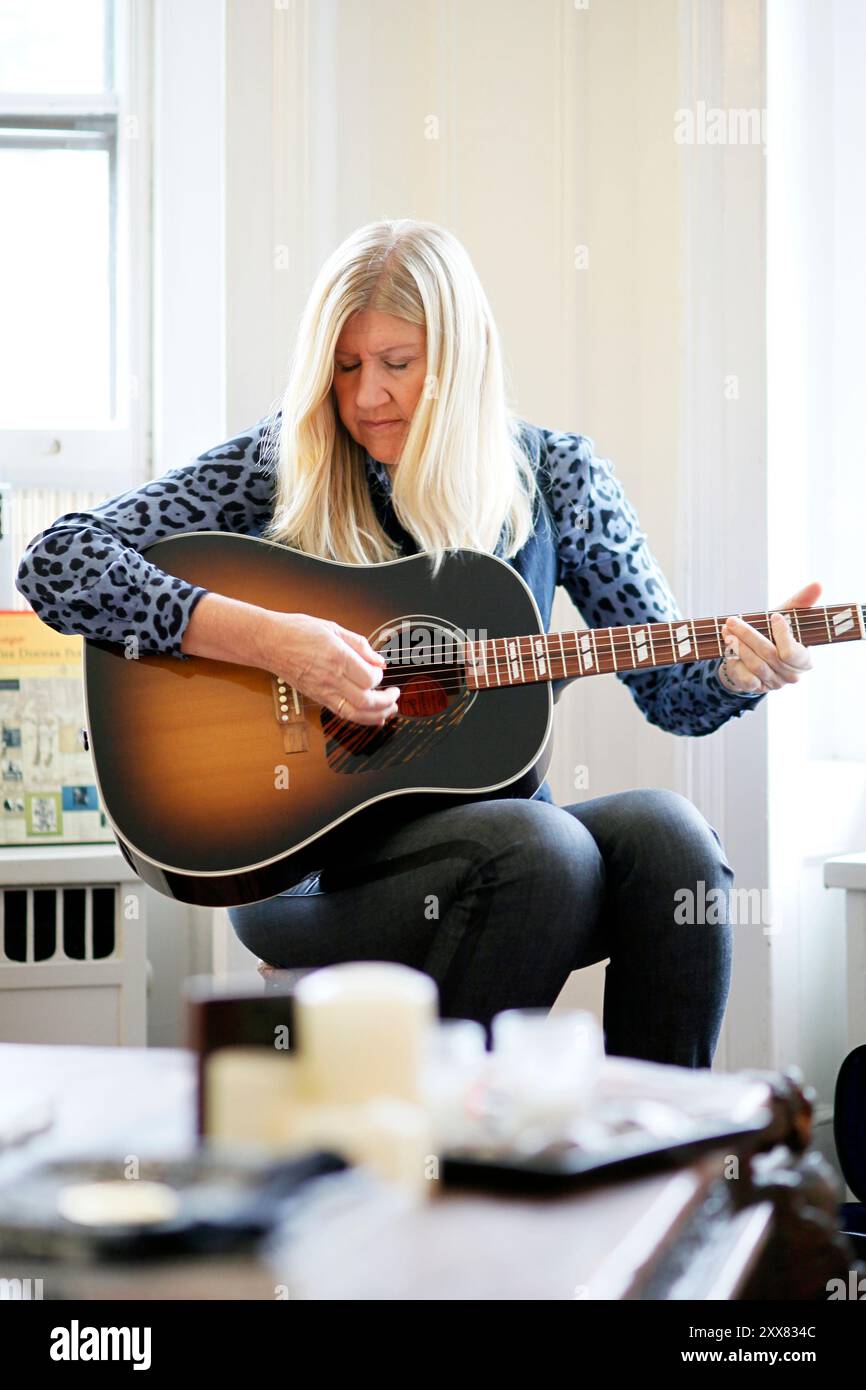 The Norwegian singer/songwriter Anne Grete Preus Stock Photo - Alamy