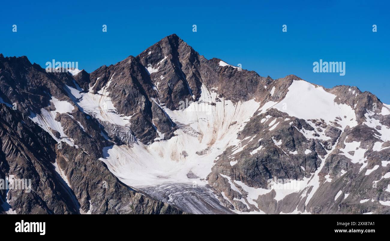 highlands landscape, view of massive glacier on mountain cirque Stock ...