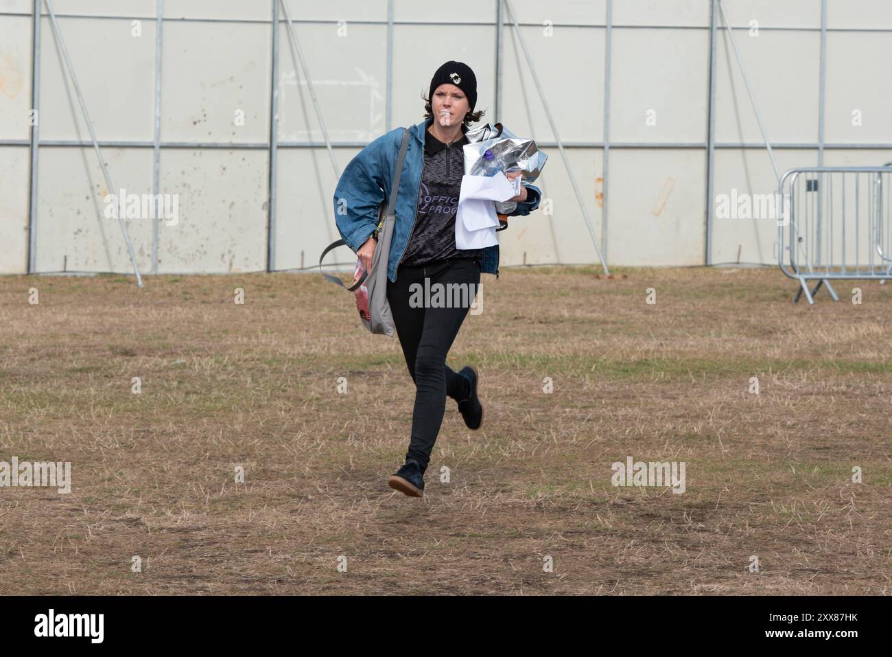 Louis Tomlinson fans run for Barrier place at Victorious Festival 2024 ...