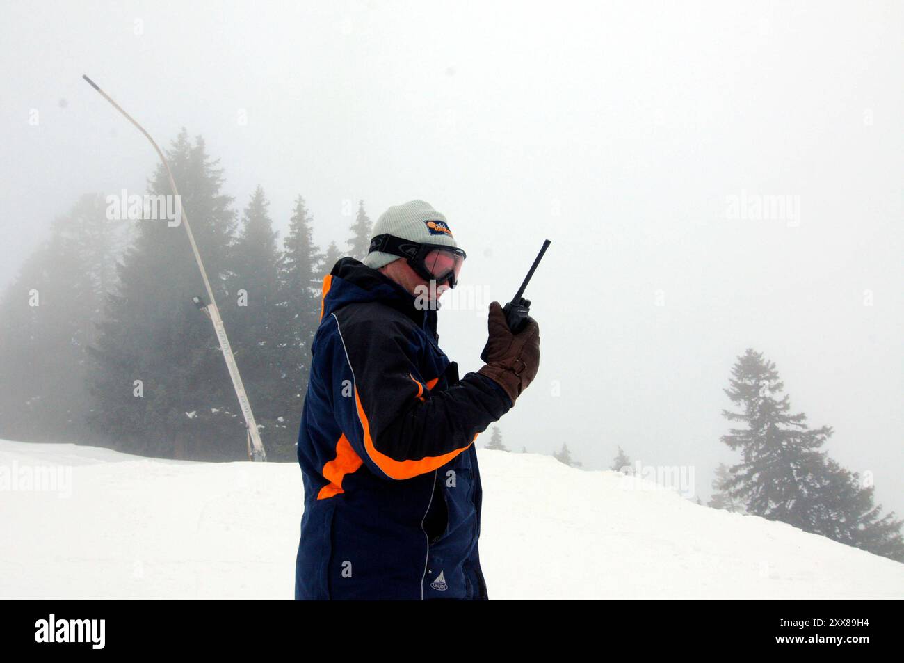 a warning sign on the ski slope for safety while skiing on ski slopes ...