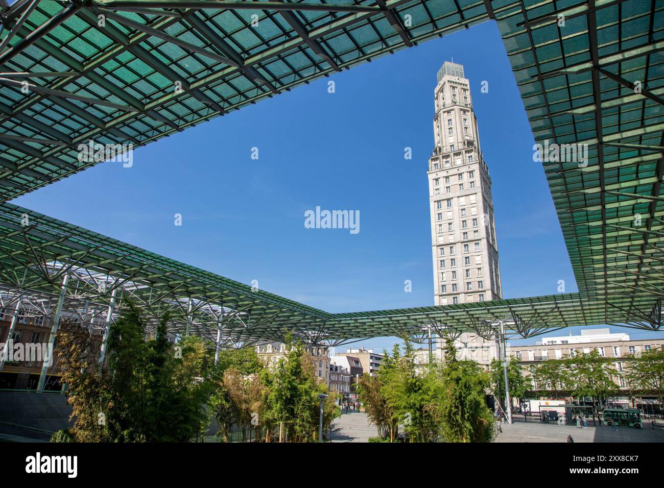 France, Somme, Amiens, Perret tower and canopy station square designed ...