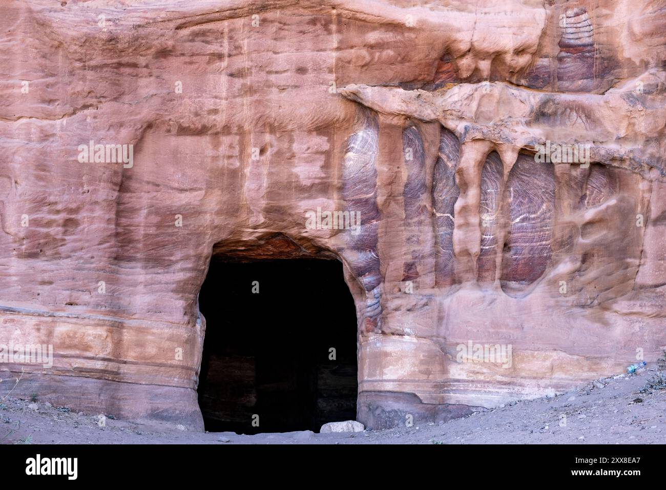 Jordan, Nabaean archeological site of Petra listed as World Heritage by ...