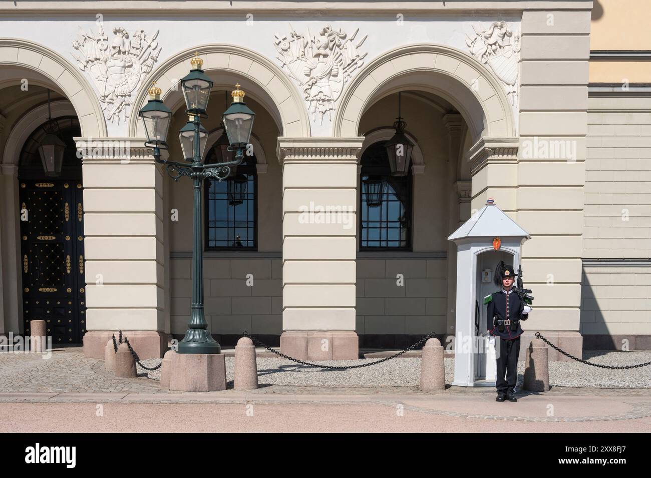 Norway, Oslo, downtown, royal palace guard Stock Photo - Alamy