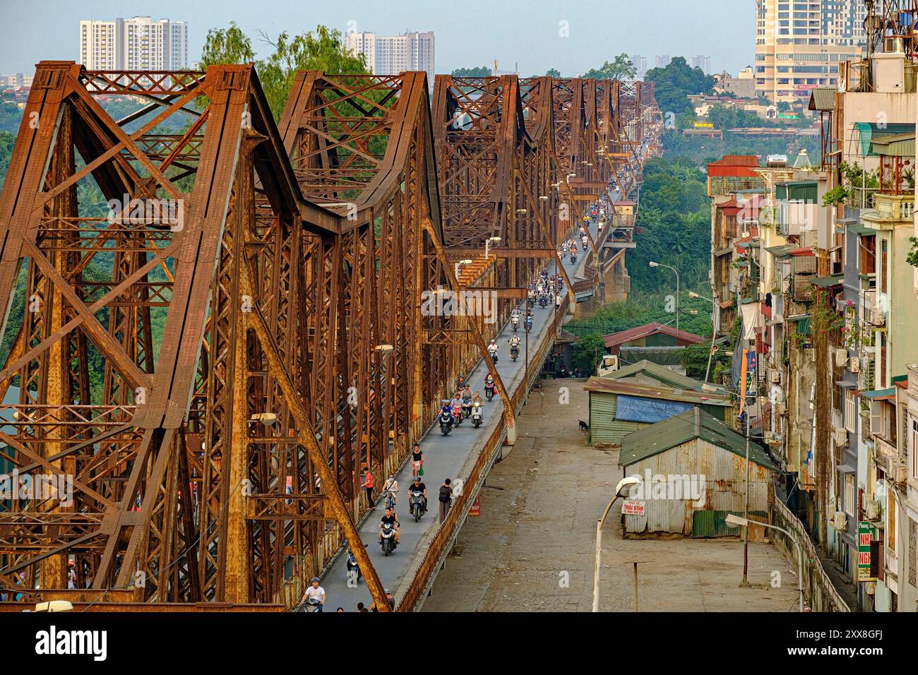 Vietnam, Hanoi, bridge of Long Bien Stock Photo - Alamy