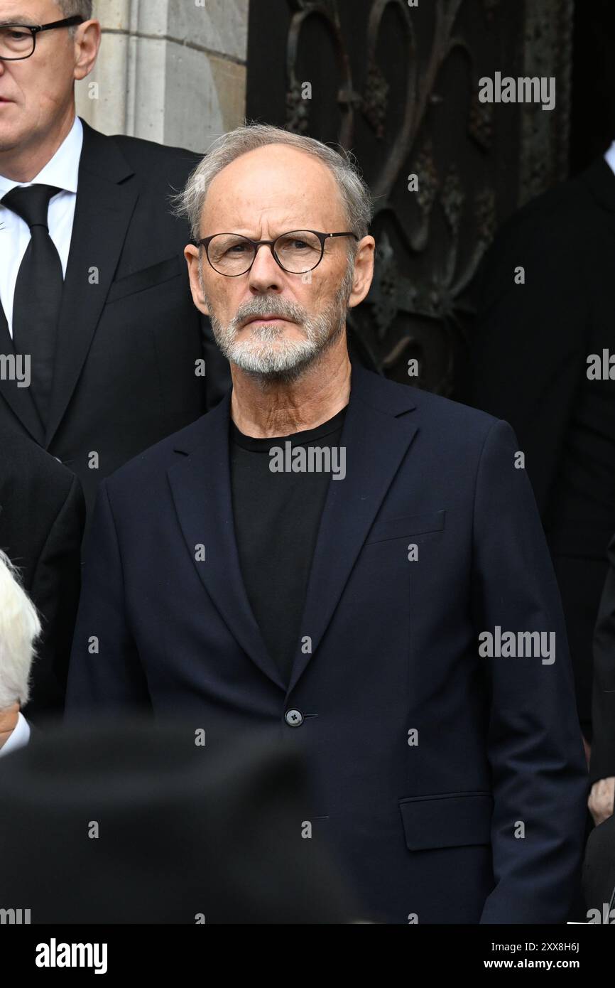 Bremen, Germany. 23rd Aug, 2024. Reinhold Beckmann, soccer commentator ...