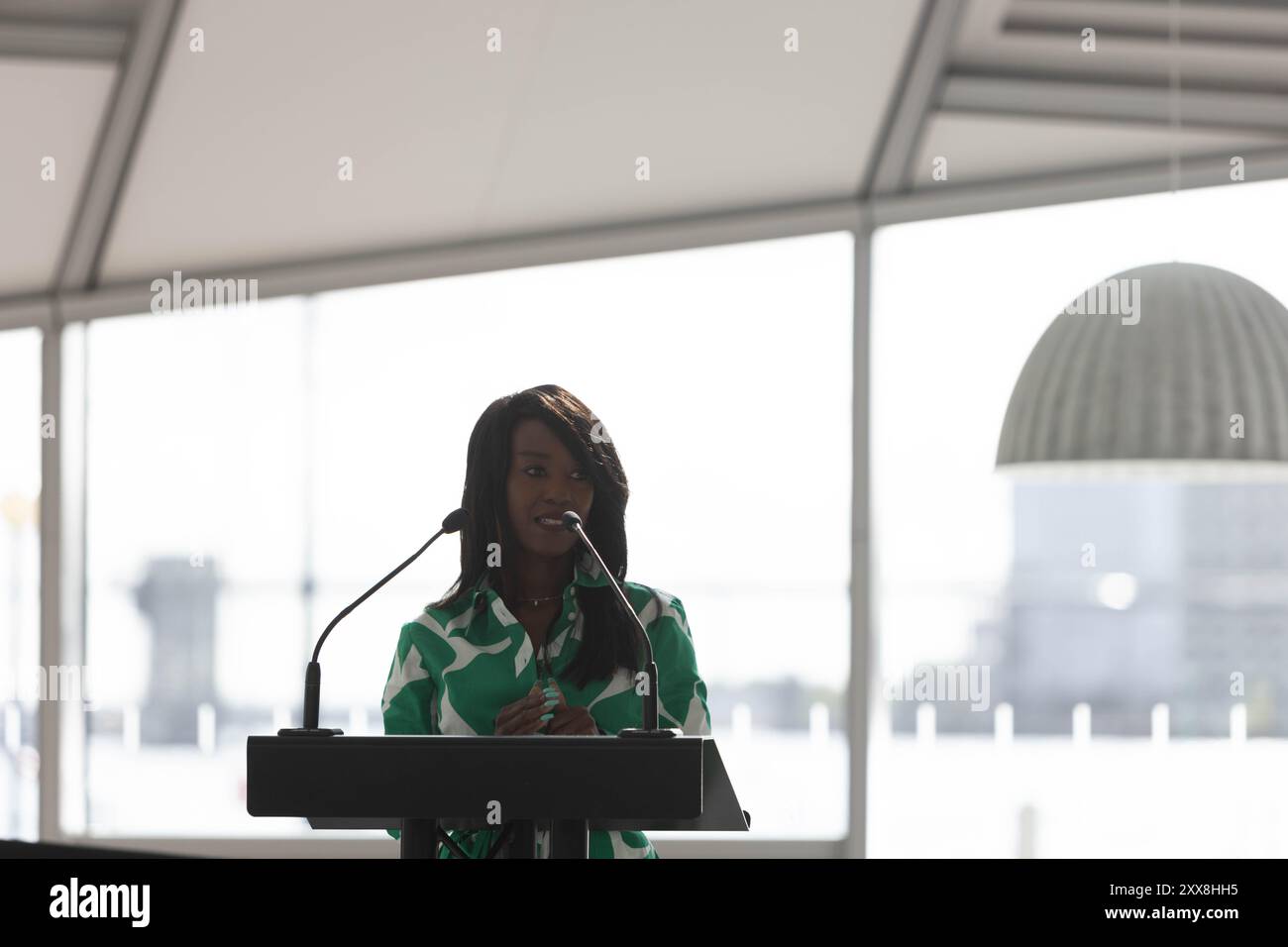 Dr. Debbie Weekes-Bernard about to announce the winner Stock Photo - Alamy