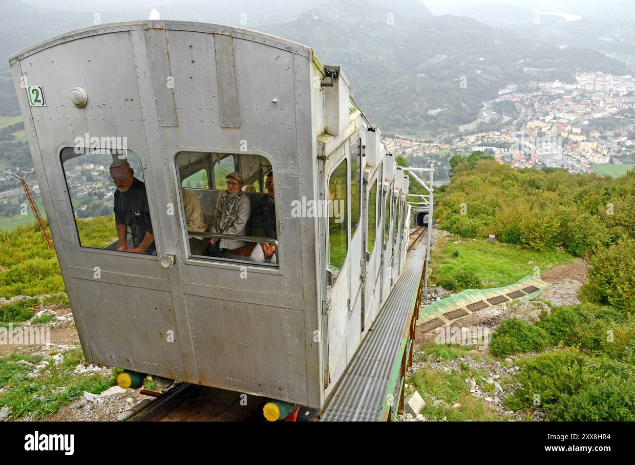 Pic du jer lourdes funicular hi-res stock photography and images - Alamy