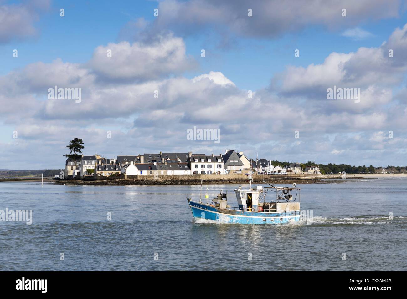 Perdrix lighthouse loctudy brittany france hi-res stock photography and images - Alamy