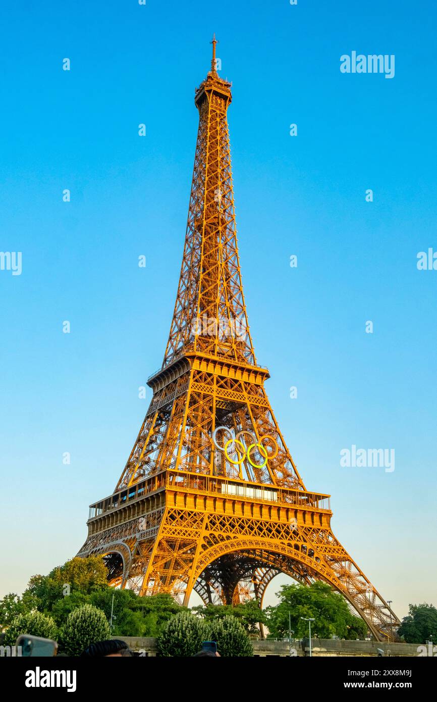 France, Paris, the Eiffel Tower with the Olympic rings of the 2024 ...