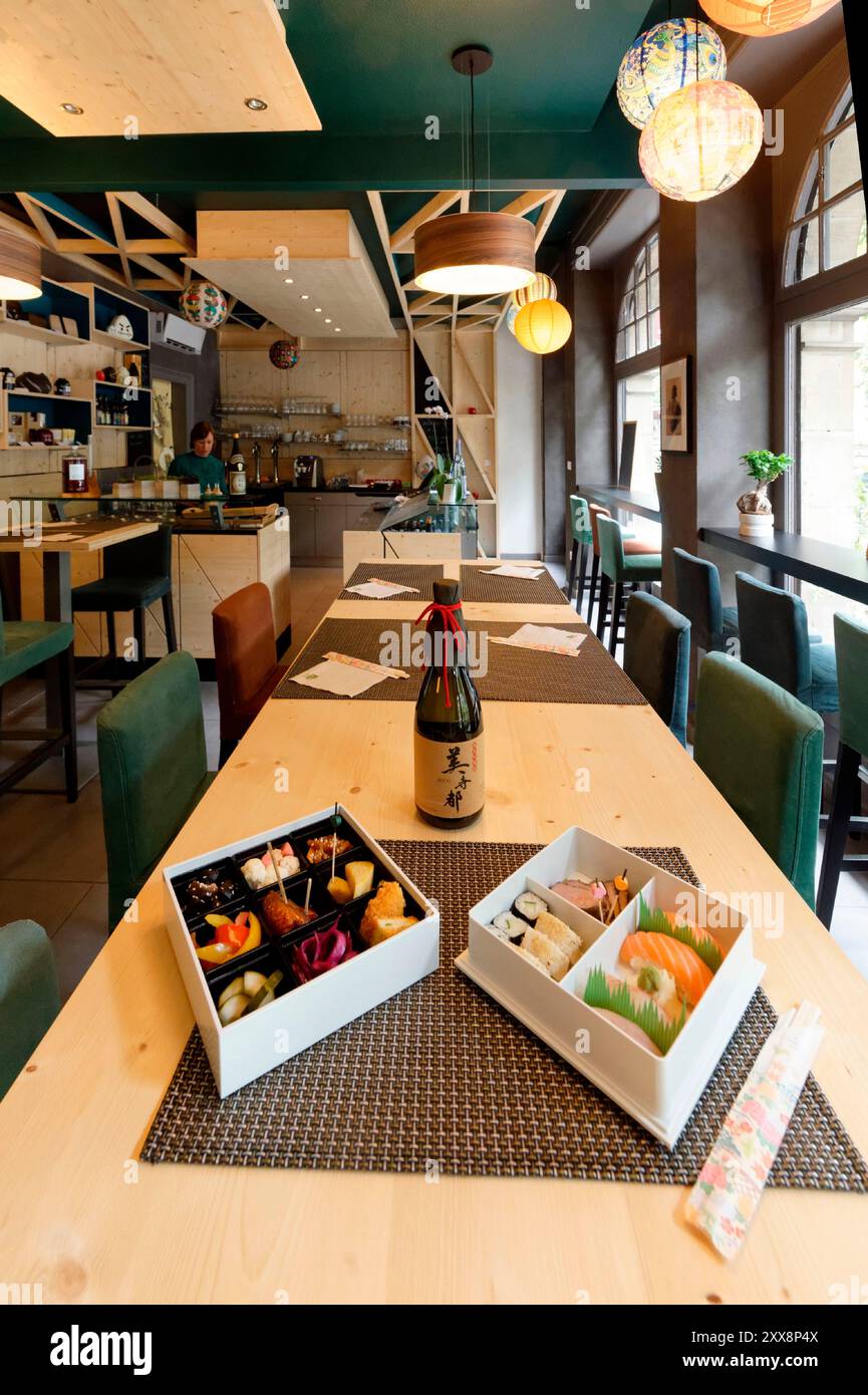 Bento bar hi-res stock photography and images - Alamy
