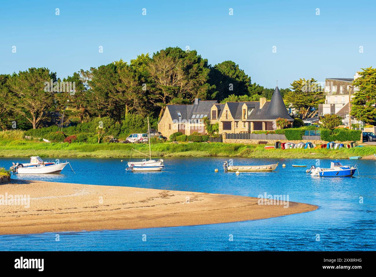 France, Morbihan, Billiers, Pointe de Pen Lan, Pen Lan port at the ...