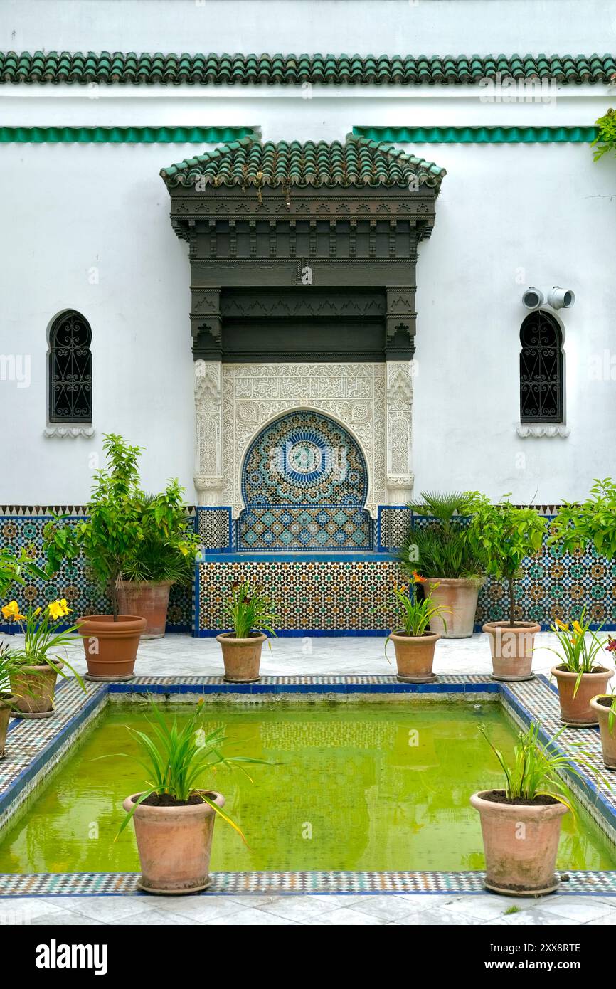 France, Paris, the Grand Mosque of Paris Stock Photo - Alamy