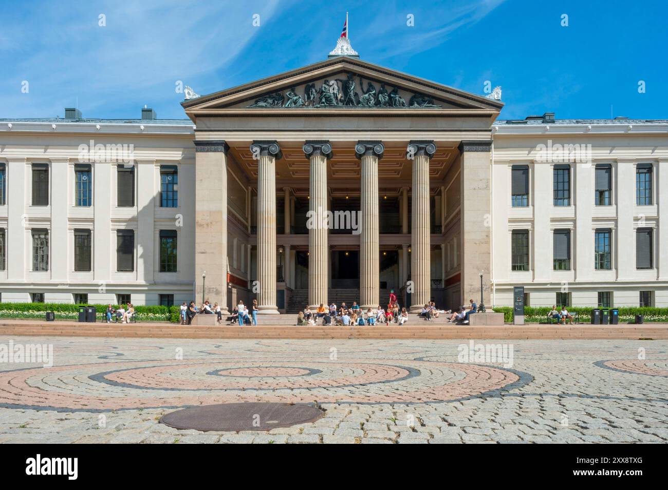 Norway, Oslo, downtown, Karls Johans gate, university Stock Photo - Alamy