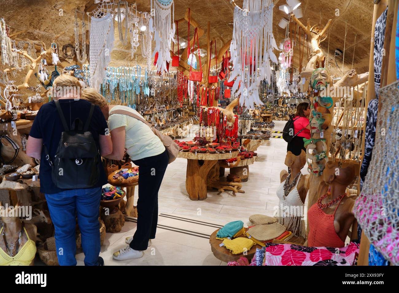 ALGHERO, ITALY - MAY 29, 2023: Coral jewelry and local handicraft shop ...