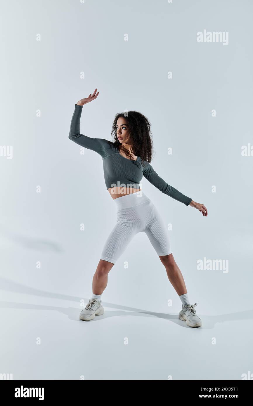 Muscular woman in stylish hi-res stock photography and images - Alamy