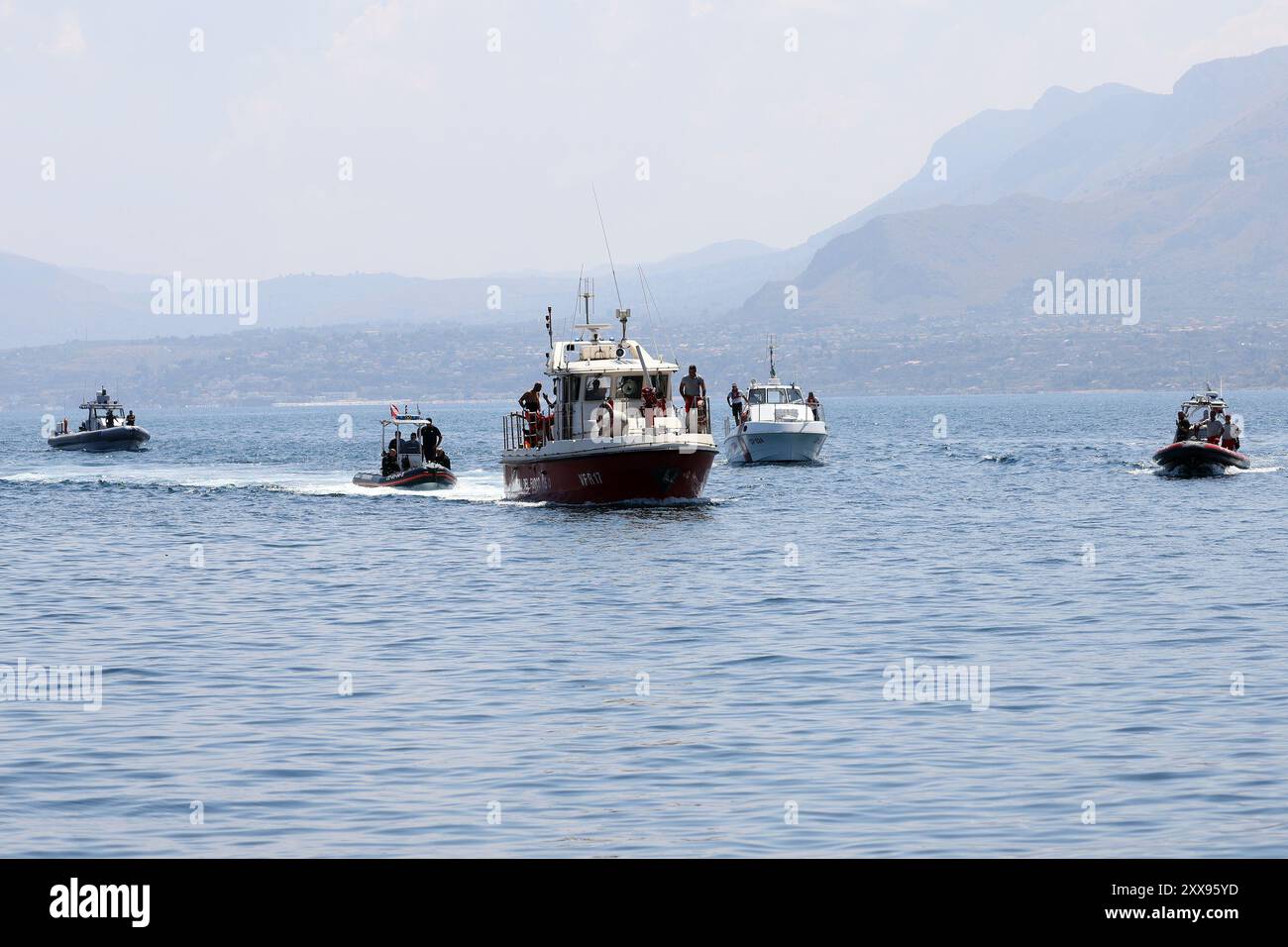 Soccorso in mare hi-res stock photography and images - Alamy